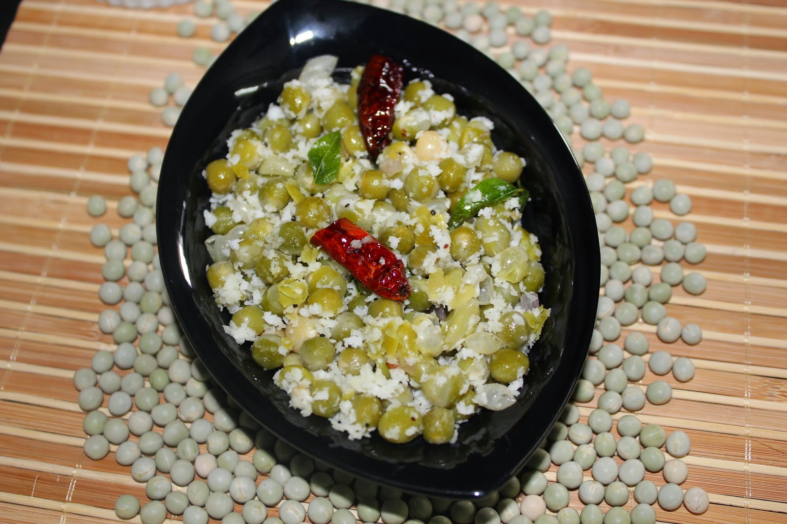 The Passionate Sisters: Pachai Pattani coconut Sundal or Dried Green ...