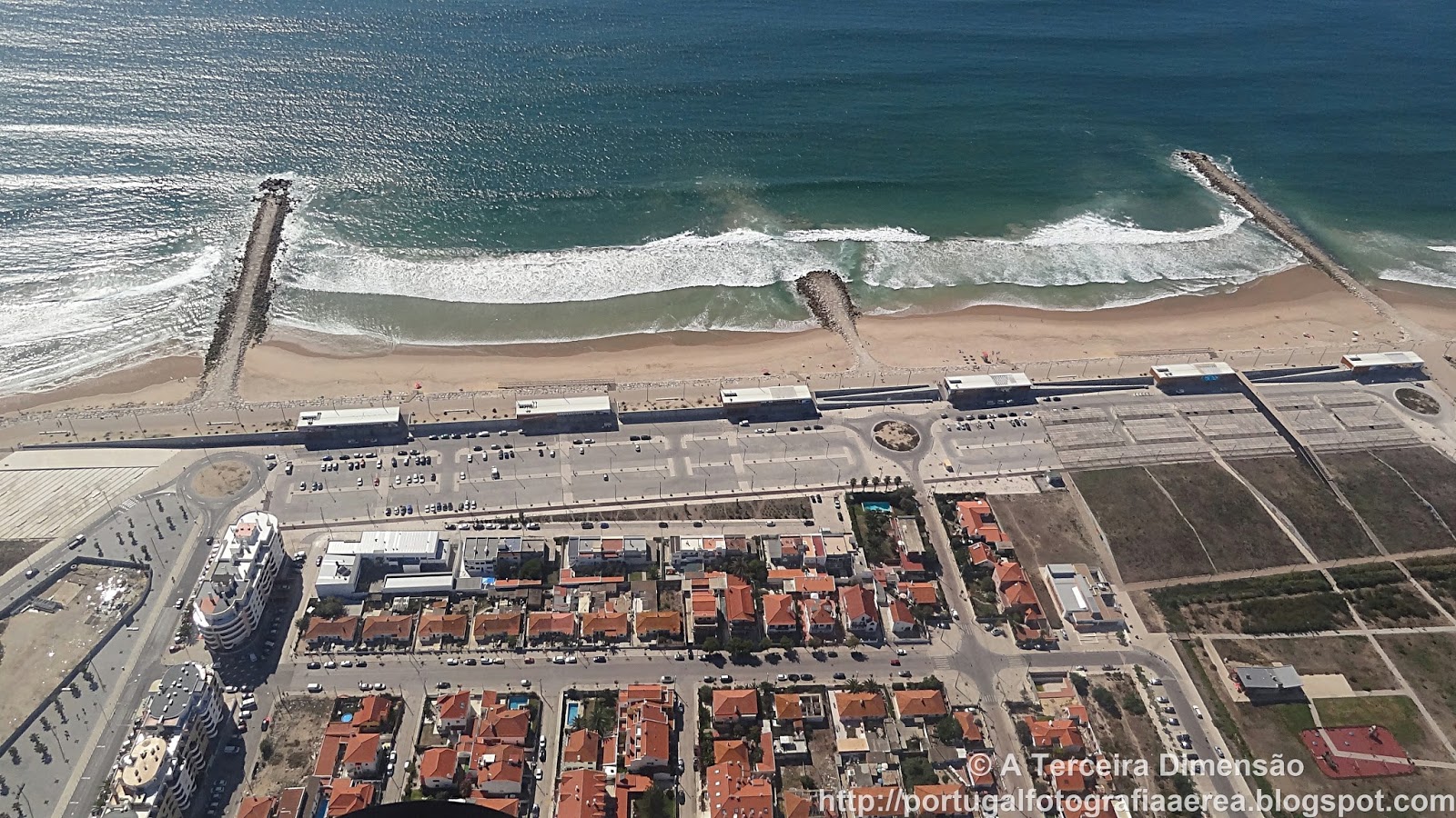 A Terceira Dimensão: Costa de Caparica