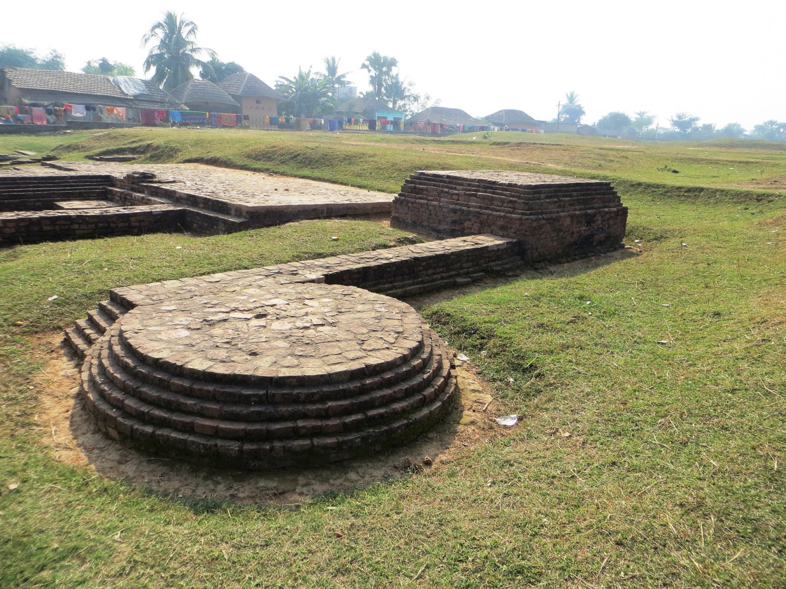 BONG ORIGINS – On the Trails of Vanga’s Past ~ KHOJ