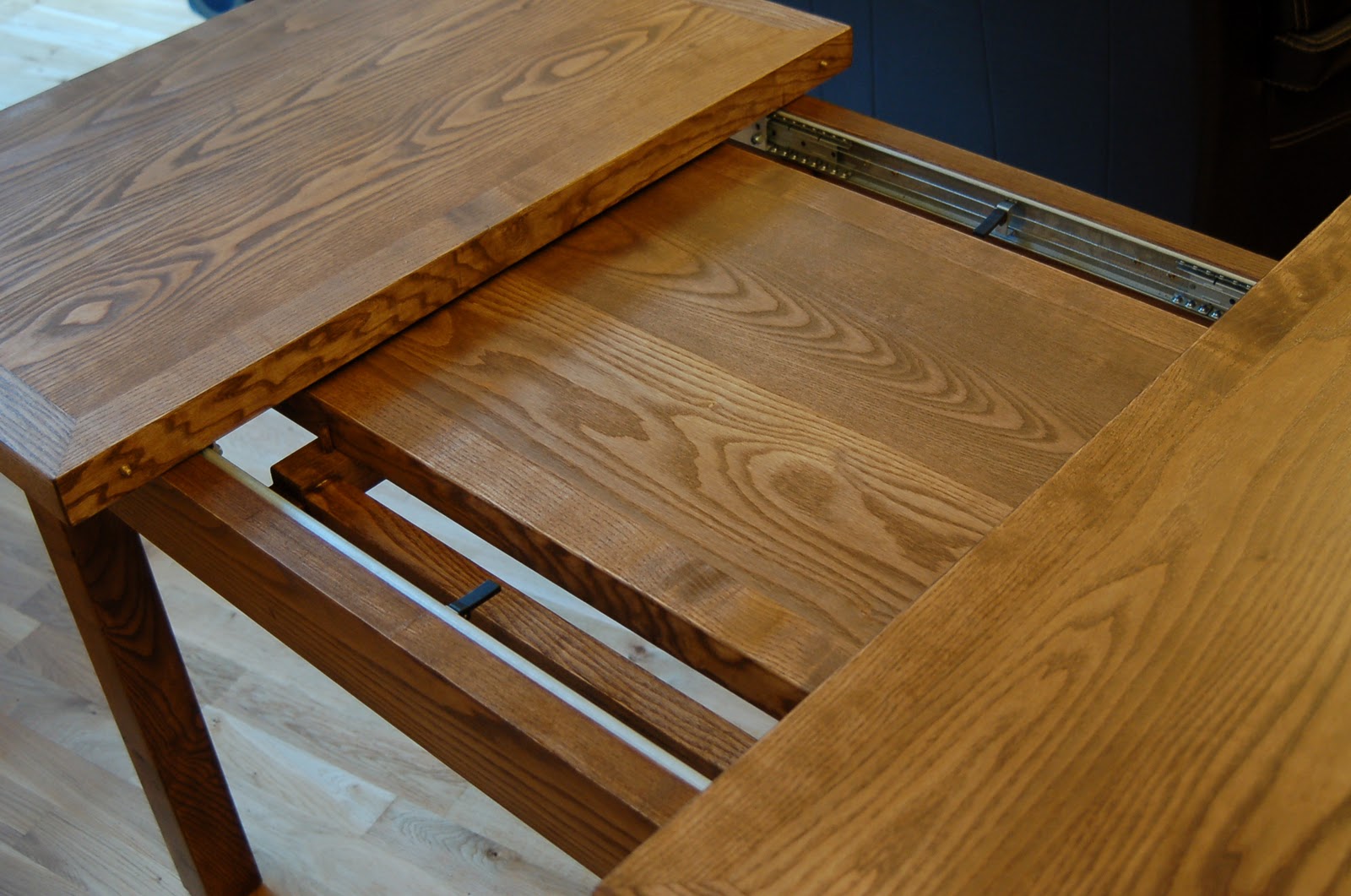 Touche du Bois: Table à rallonge