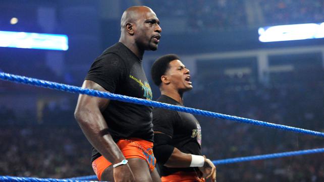 WWE In live!!!!: THE PRIME TIME PLAYERS vs PRIMO & EPICO