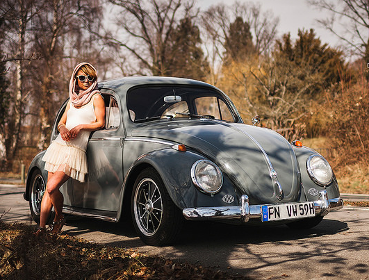 Volkswagen Maggiomodelli Vw Beetle E Sexy Girl
