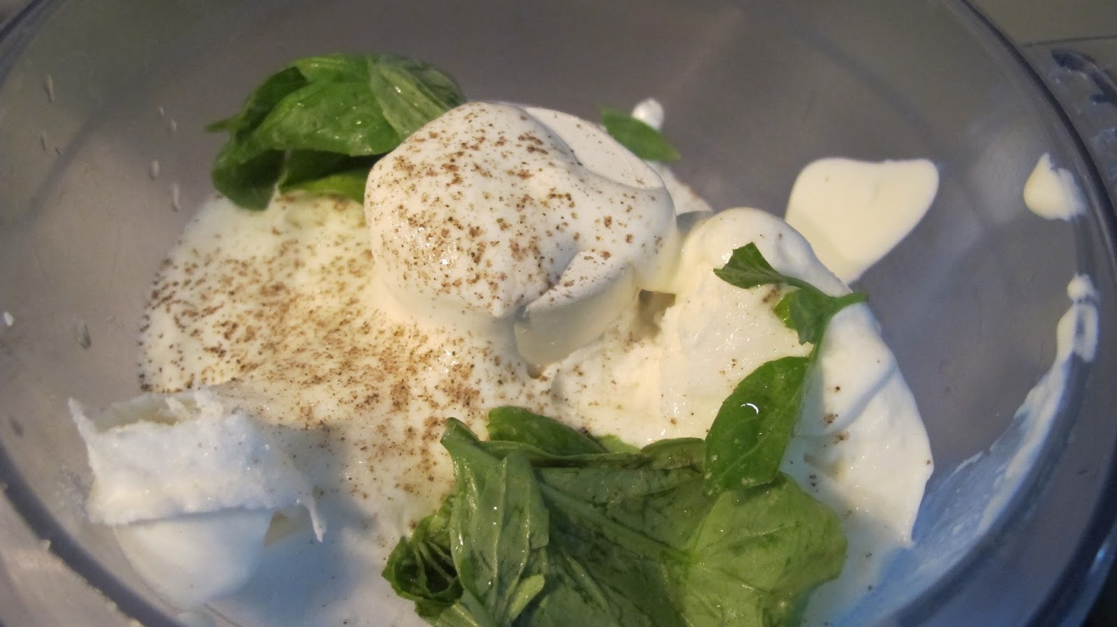 Tomates à la mousse de mozzarella