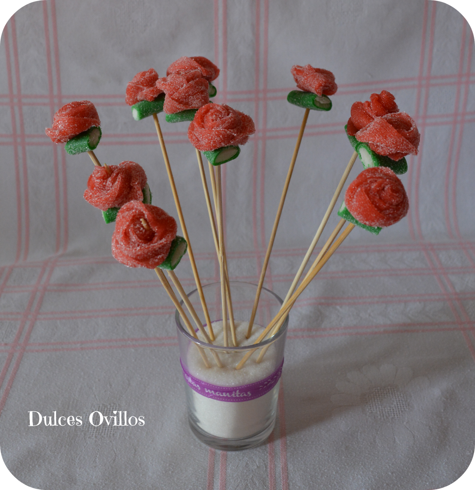 Dulces Ovillos: ROSAS DE CHUCHES y BIZCOCHO - CANDY ROSES AND CAKE