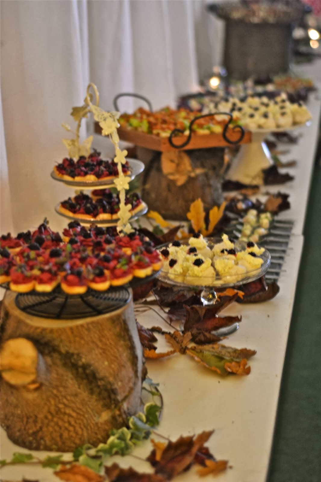 lazysunday: Pratis Farm - The loveliness of an October barn wedding ...