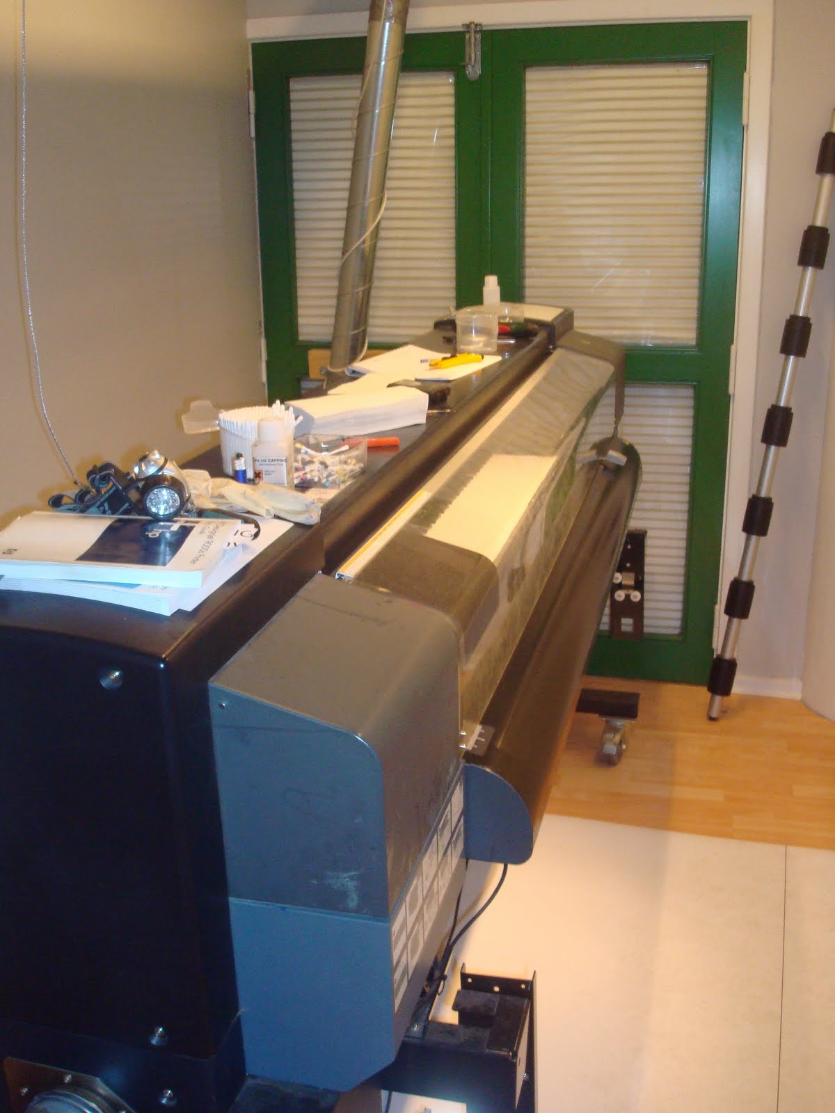 avantGarden: Mr Print is Printing............