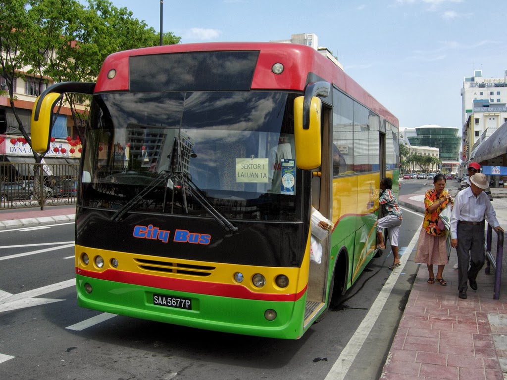 Alamak ! Tersalah naik bas ! Cerita Di Suria Sabah - Wan H