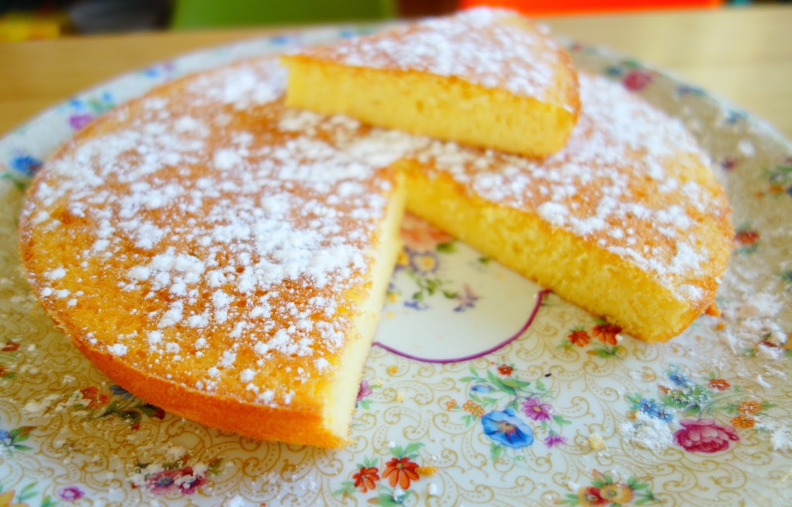 {recette} Gateau extra moelleux au citron vert - Initiales GG ...