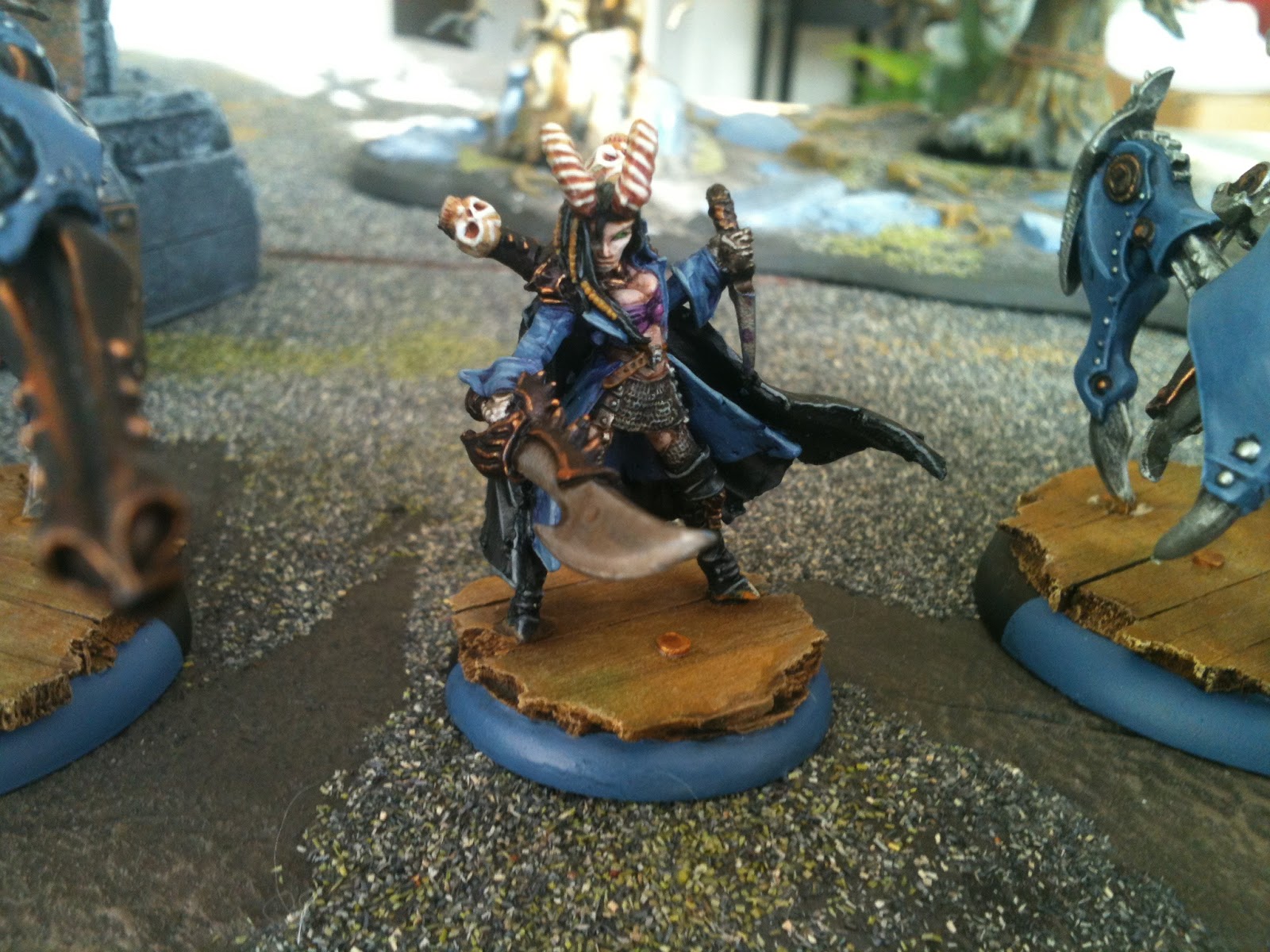 Playing Warmachine : 35 point Pirate Queen Skarre List