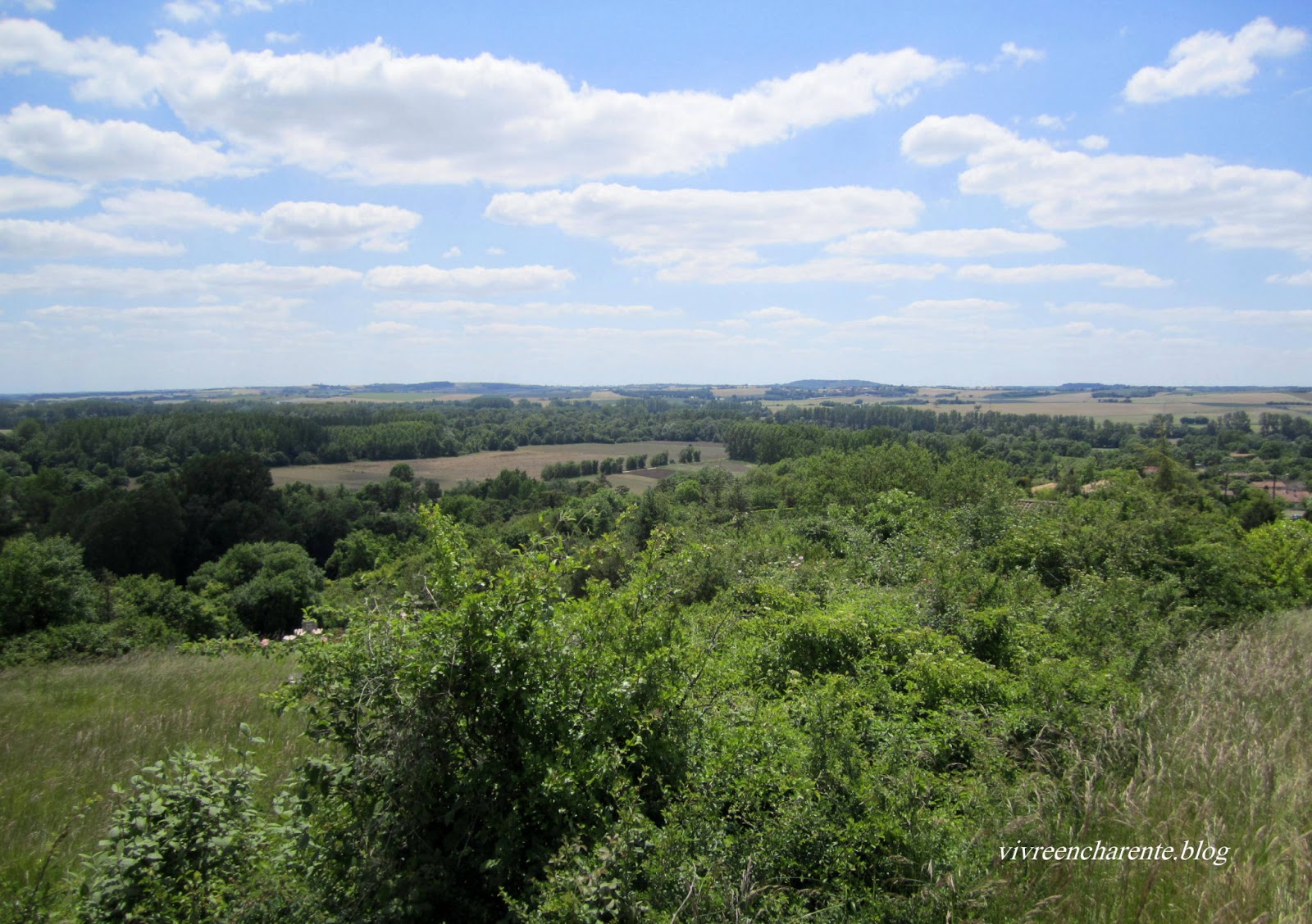 VivreEnCharente.blogspot.com: Rando de Marcillac-Lanville - Charente