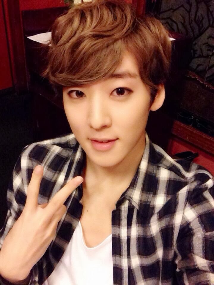 U-KISS KEVIN: U-Kiss Kevin Woo Twitter Update (140201-140228)