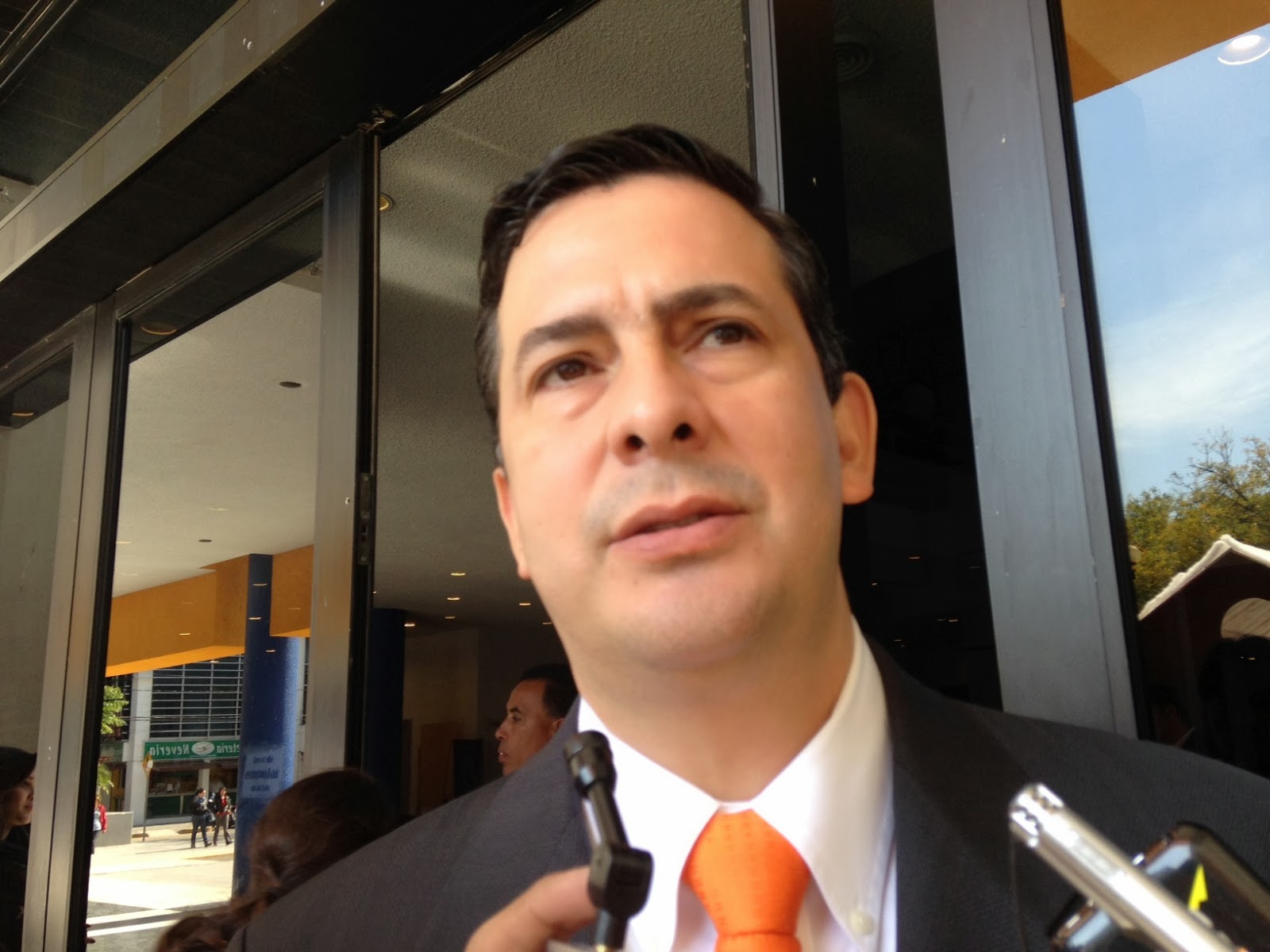 Epicentro - donde nace la noticia: diciembre 2013