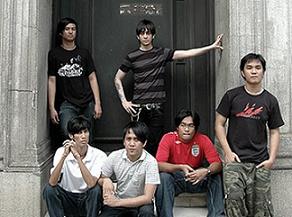 2Rivers: My Favorite Chicosci (English) Song