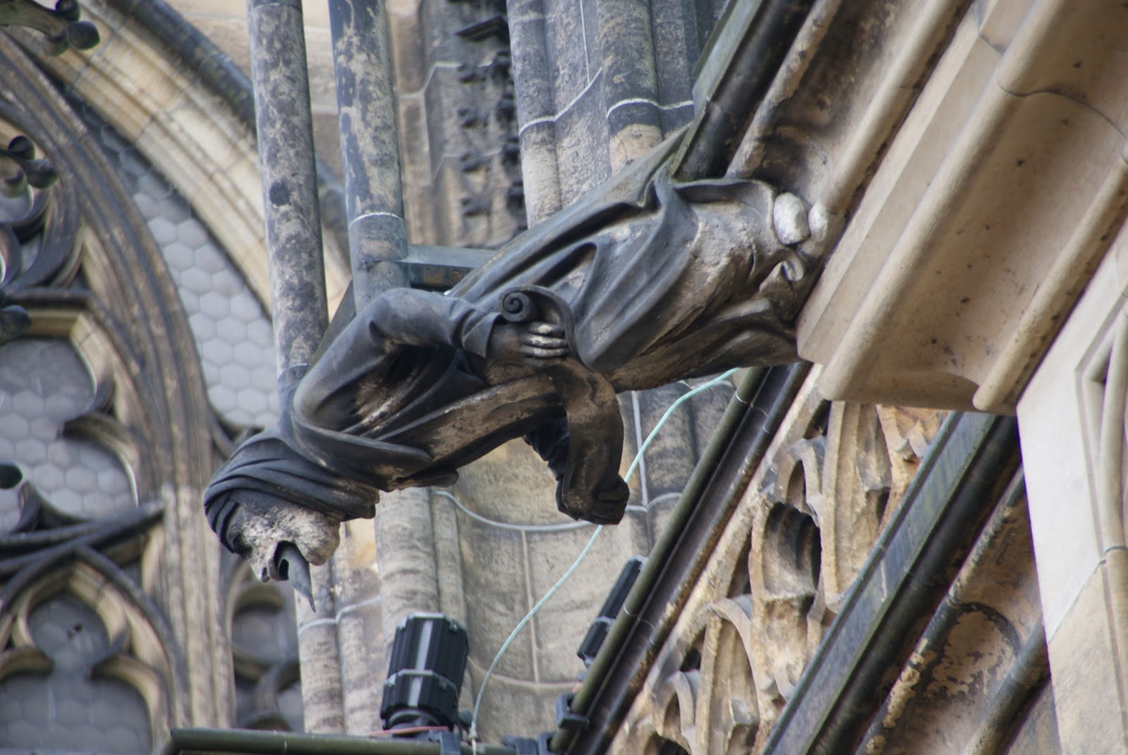 Os Gárgulas | O Calafrio