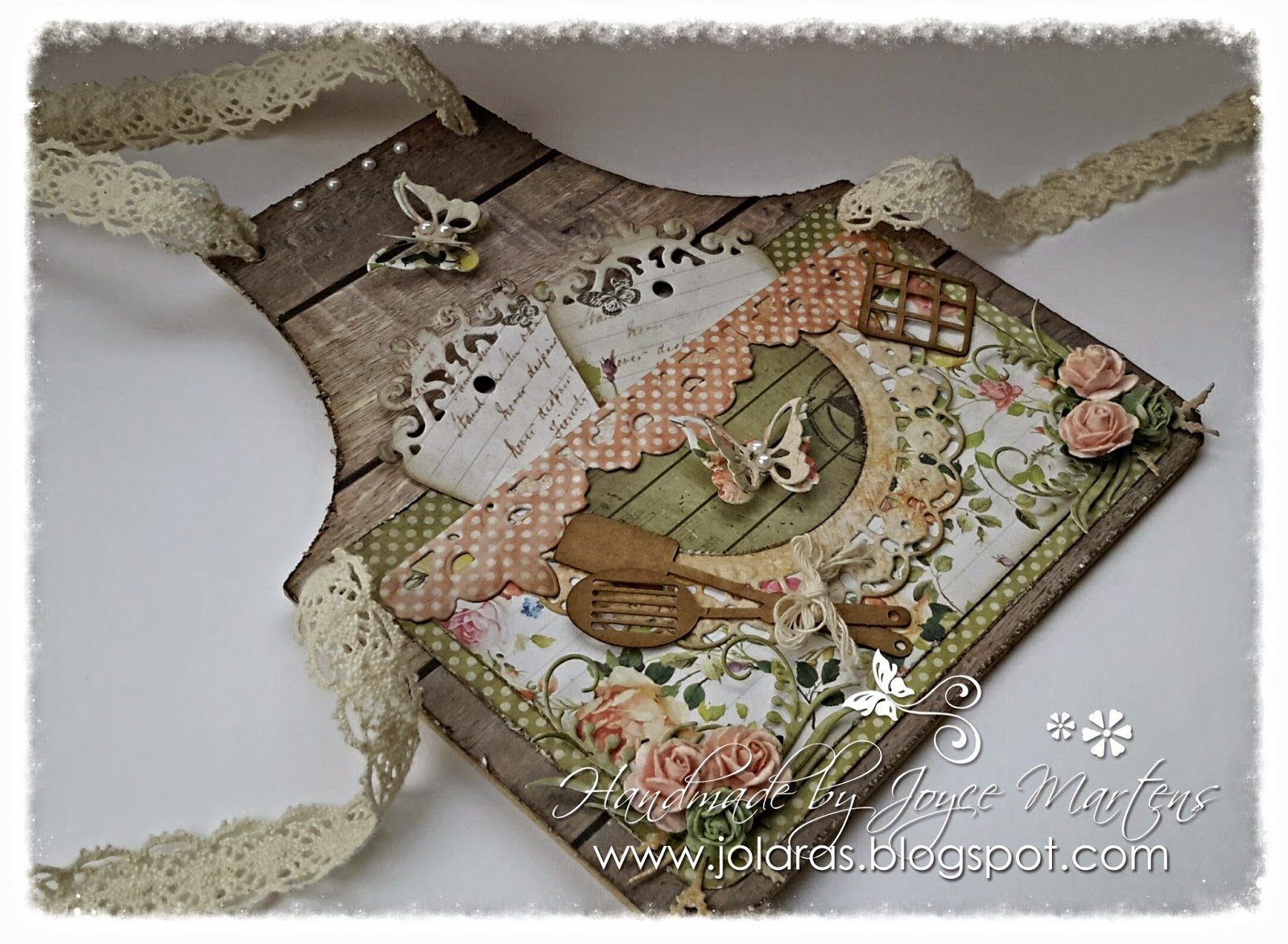 Creaties by Joyce Martens: Dutch Doobadoo Bloghop - MDF Schort