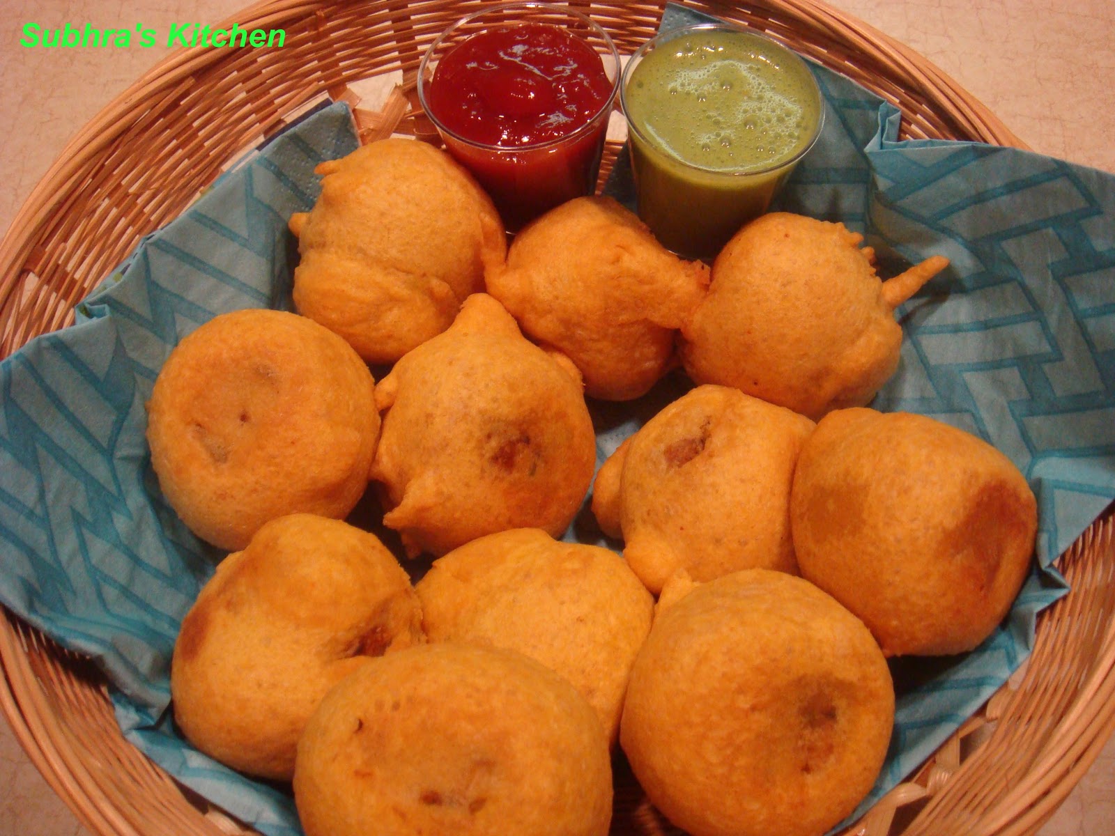 Subhra's Kitchen: Aloo Bonda/Aloo Chop