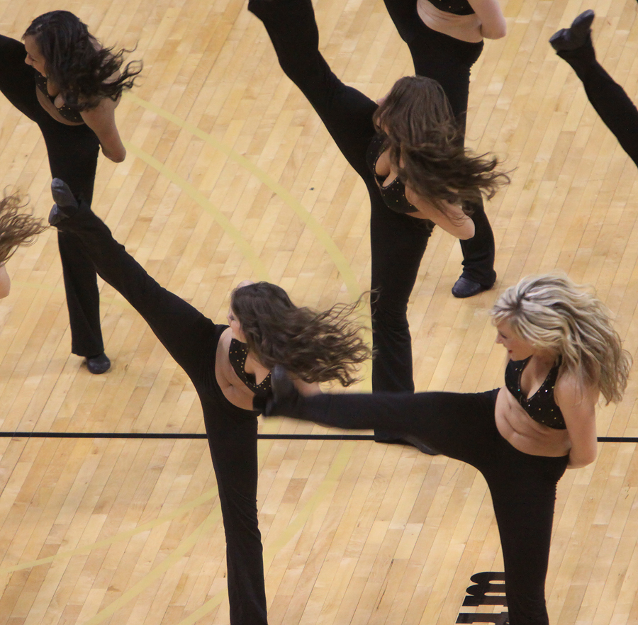 NFL and College Cheerleaders Photos: Vandy Cheerleaders Give 'Em the ...