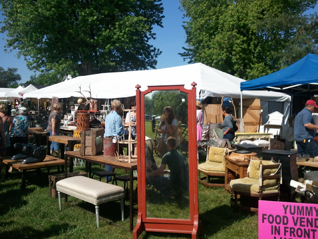 Lucketts Spring Market