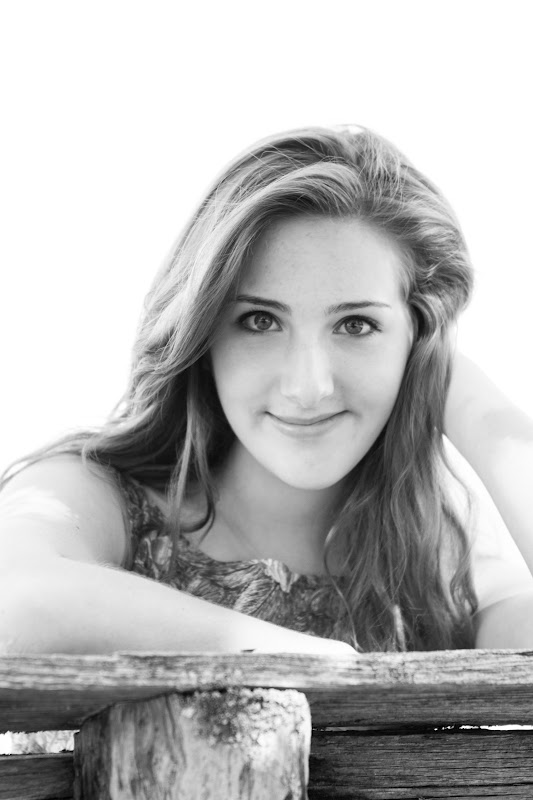 tenaya fleckenstein photography: Miss Sara Senior Portraits