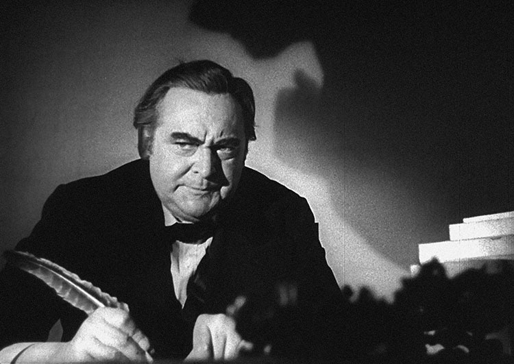 Justine's Halloween: My Review of The Devil and Daniel Webster