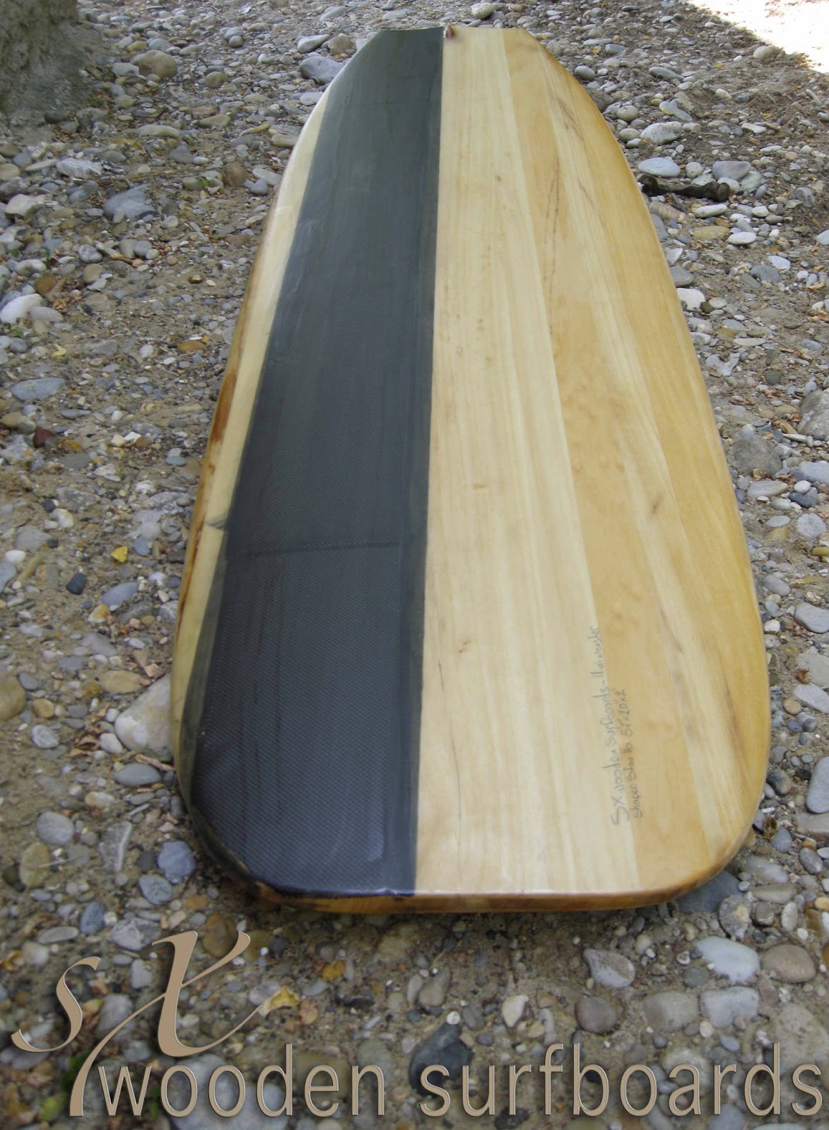 Wooden Surfboards: Stavros finishes the simmons