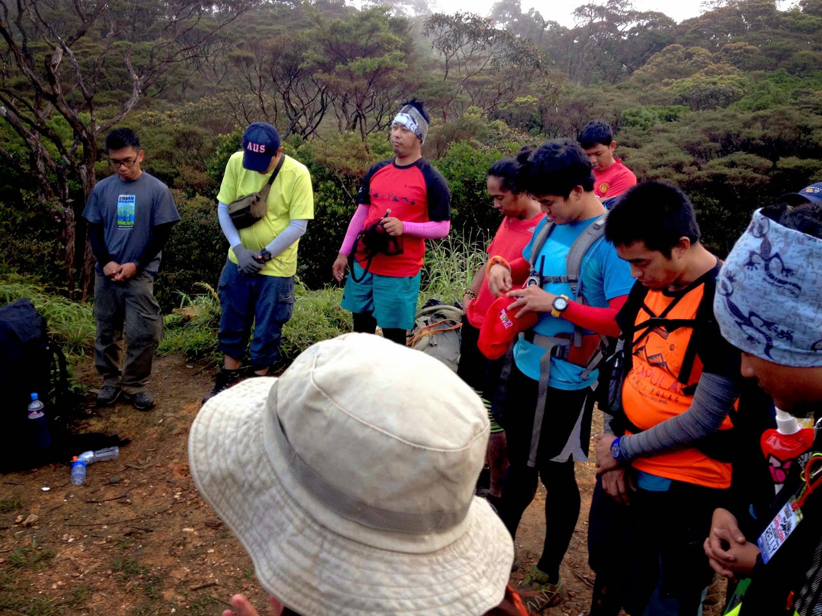 Travel Life: Mt. Halcon