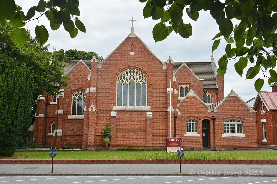 Two Go Tiki Touring: Invercargill's Heritage Buildings & More