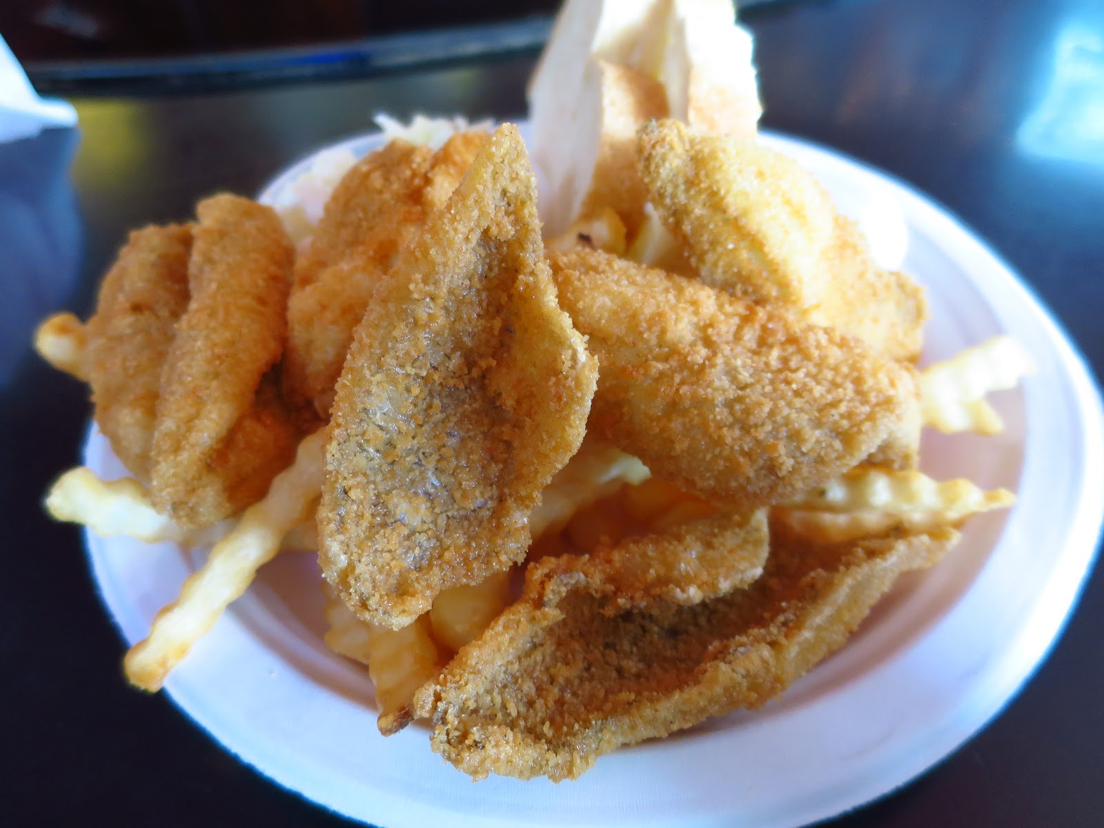 Smokin' Chokin' and Chowing with the King: Friday Fish Fry in SE Wisconsin