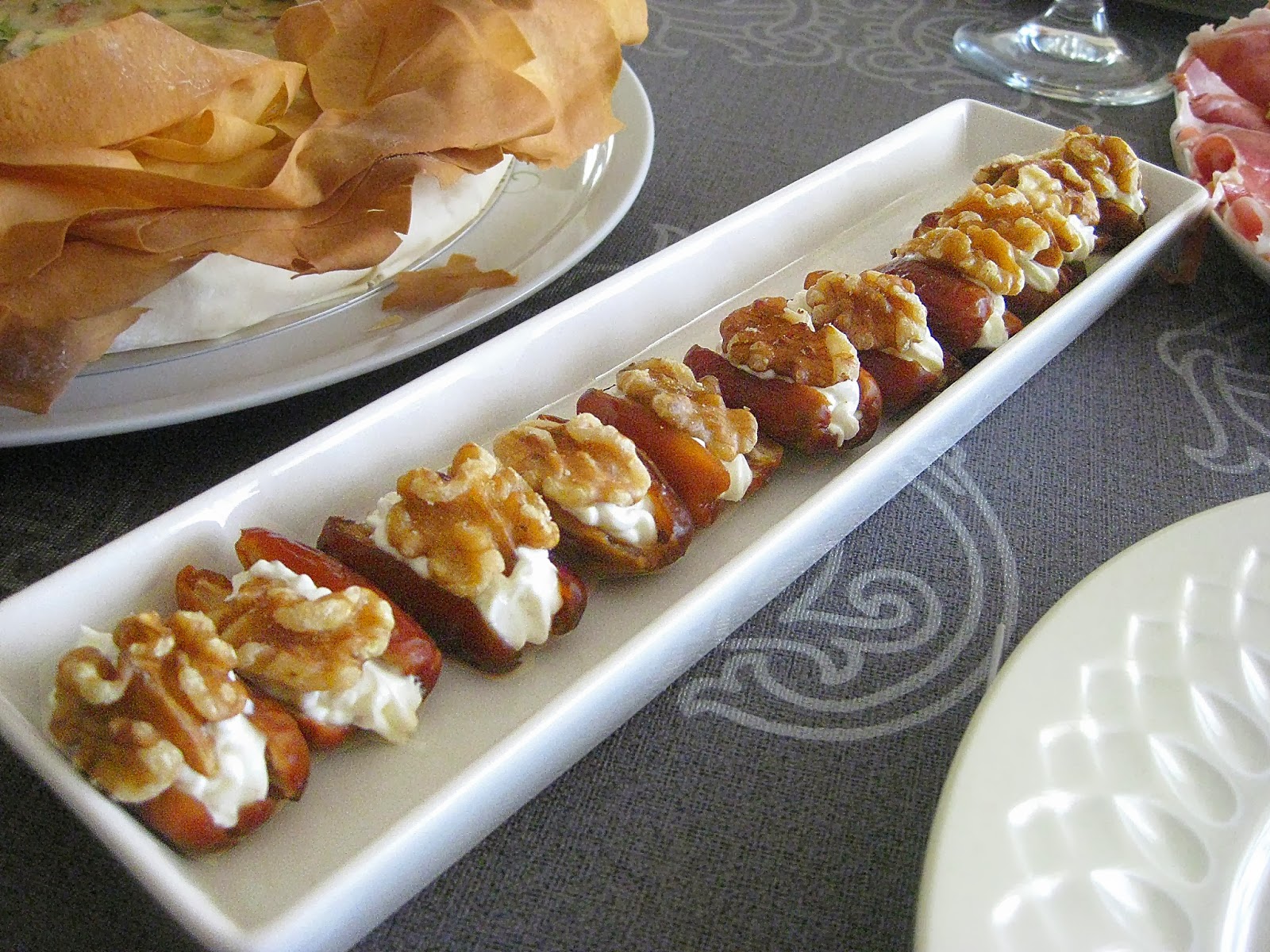 Pucheros y sartenes: Dátiles con queso crema y nueces