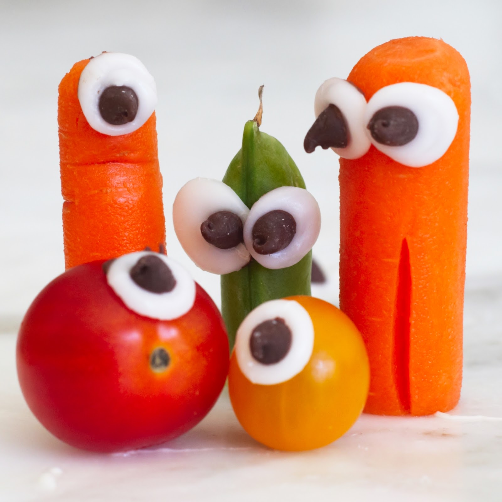 Cooking with Manuela: How to Make Googly Eyes