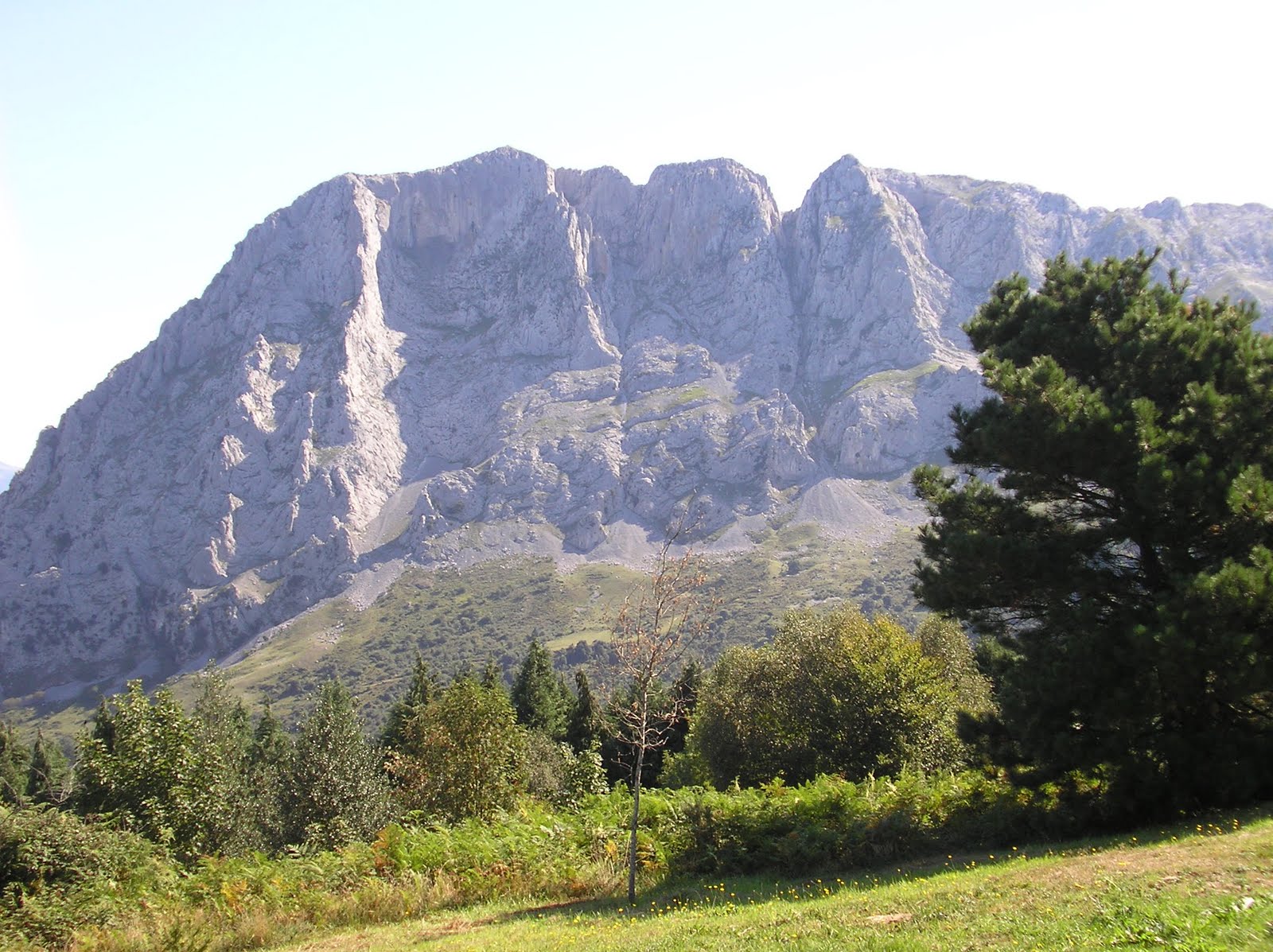 Iñaki Miró: Atxarte, Espolones del Aitz Txiki.