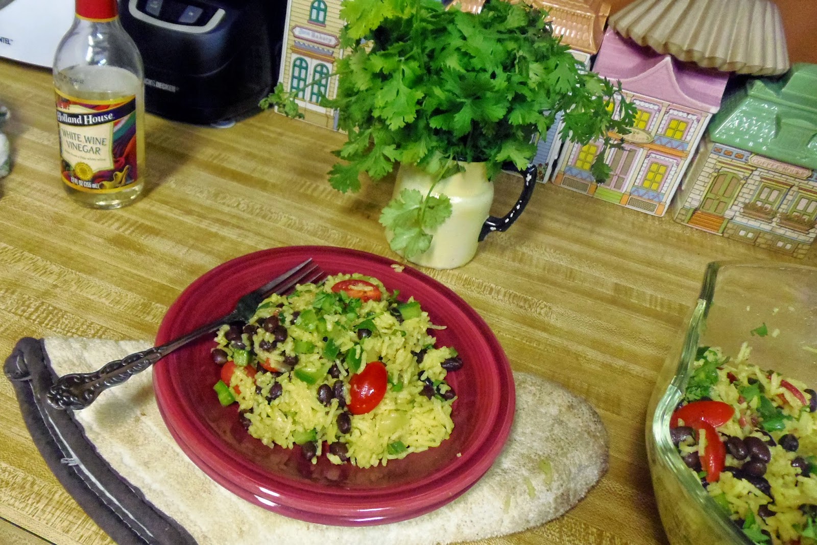 Glo's Kitchen: Black Bean & Yellow Rice Salad
