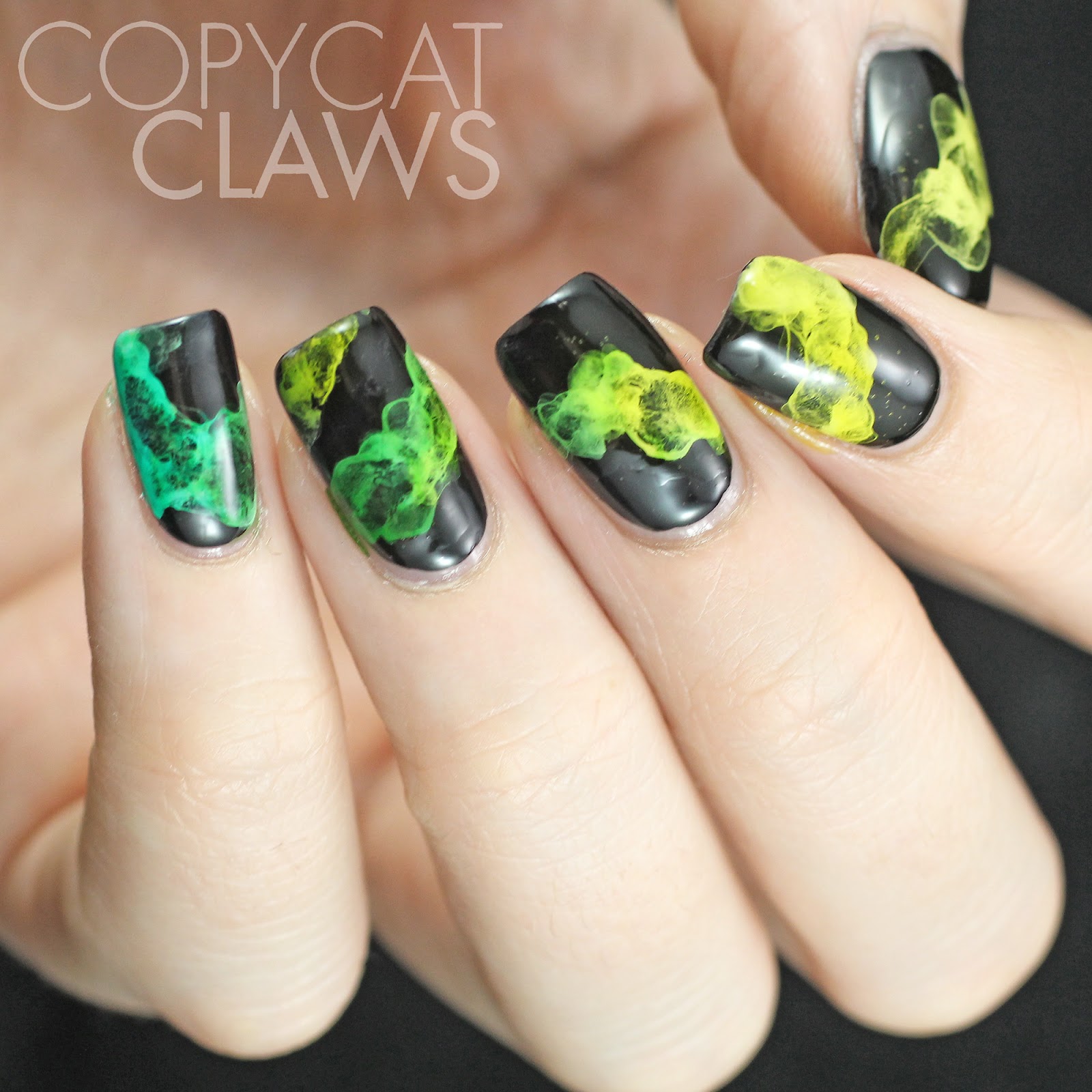 Copycat Claws: Smoky Nail Art