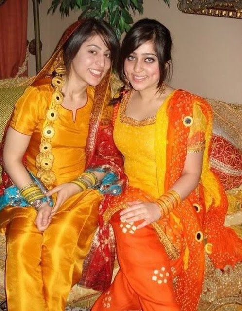 Latest Fashion Trend: Mehndi Function Dresses