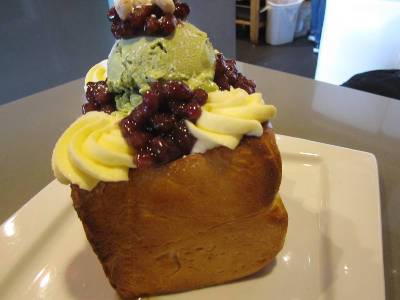 Twin Aquarius: What8ver - Toast Box