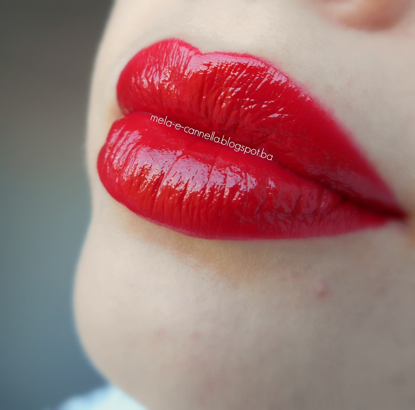 mela-e-cannella: Avon - True Colour Perfect Reds Lipstick - Red 2000