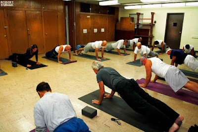Svarga yoga: Yoga breaks free prisoners from pain with Prison yoga