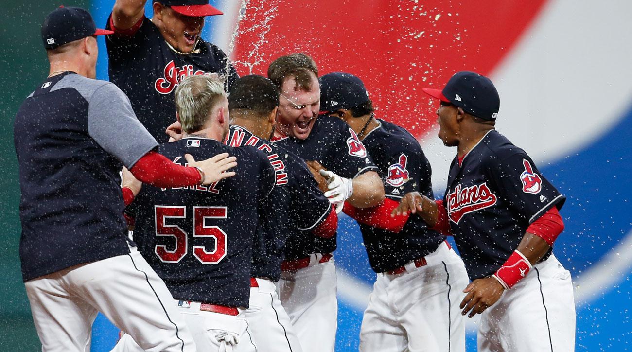 Best Winning & Worst Losing Streaks in Sports - Game Bibs, Inc.