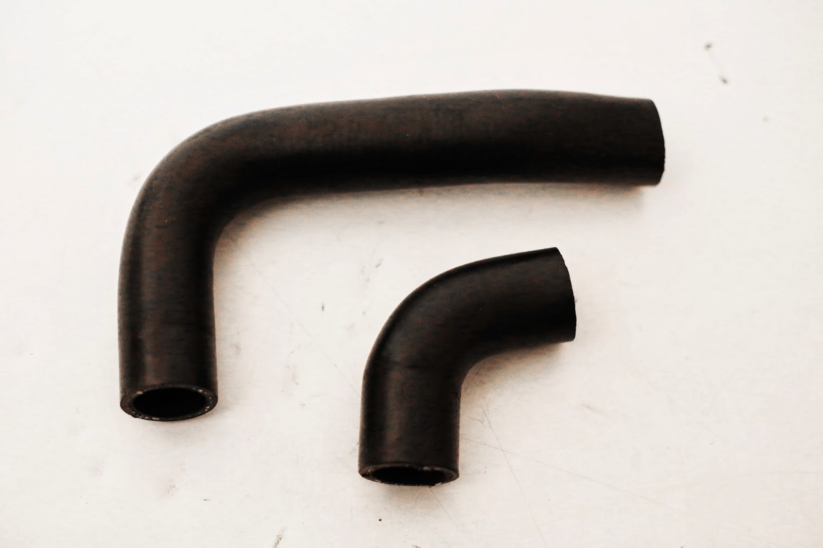 restauro e peças para motas nacionais: Tubos radiador Casal RZ50- Novos