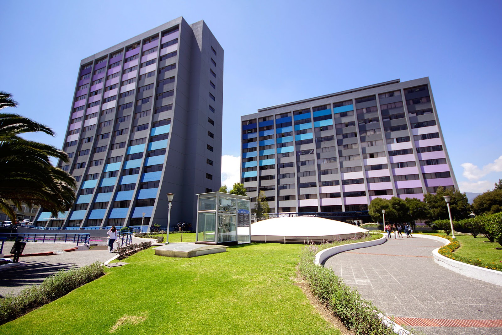 Análisis del contexto de redes Intranet de la Pontificia Universidad ...