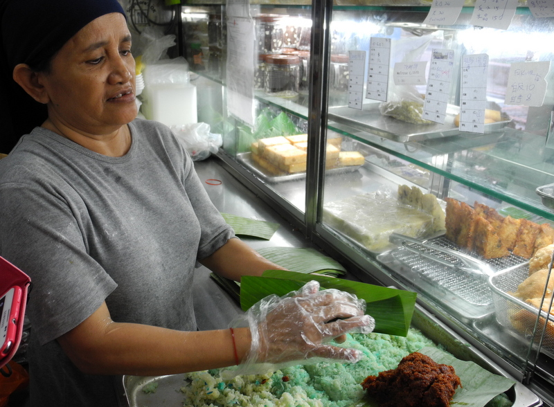 milkfrost's world: Lek Lim Nonya Cake Confectionery