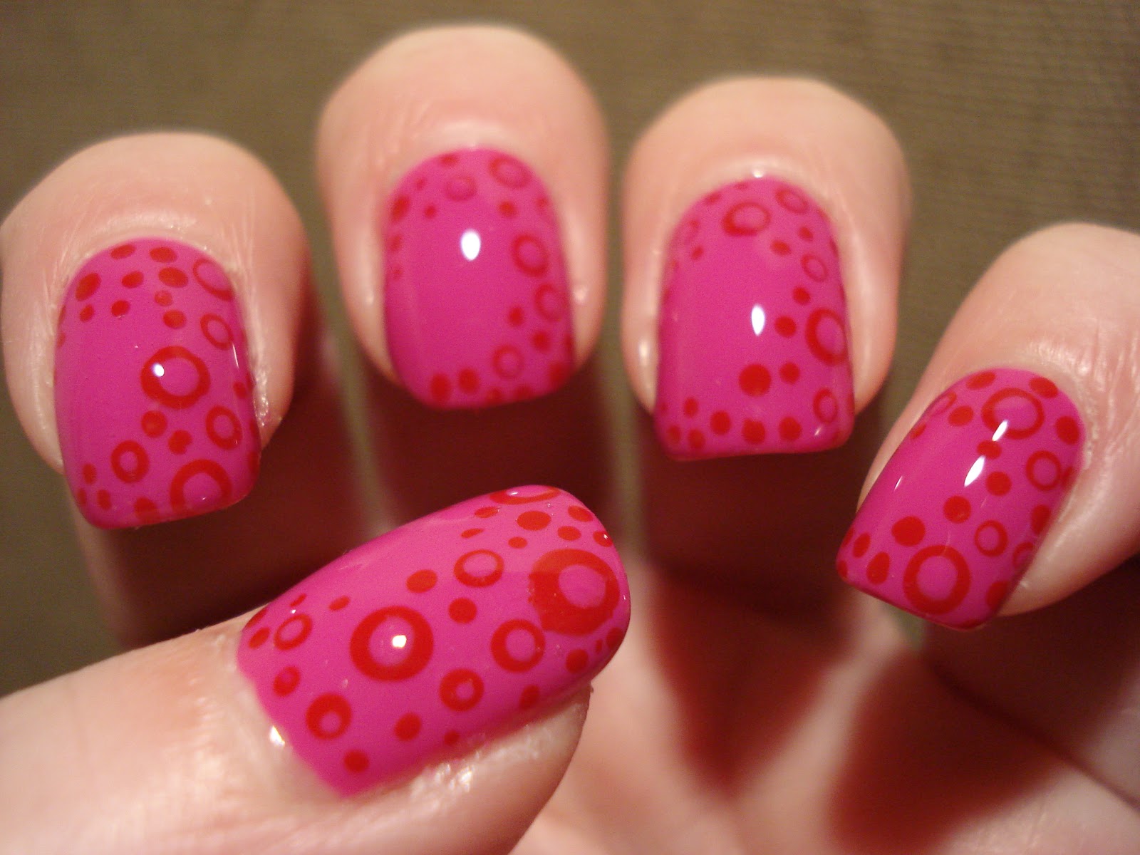 Little Miss Nailpolish: Red Dotted Fuchsia Nail Art - swatches