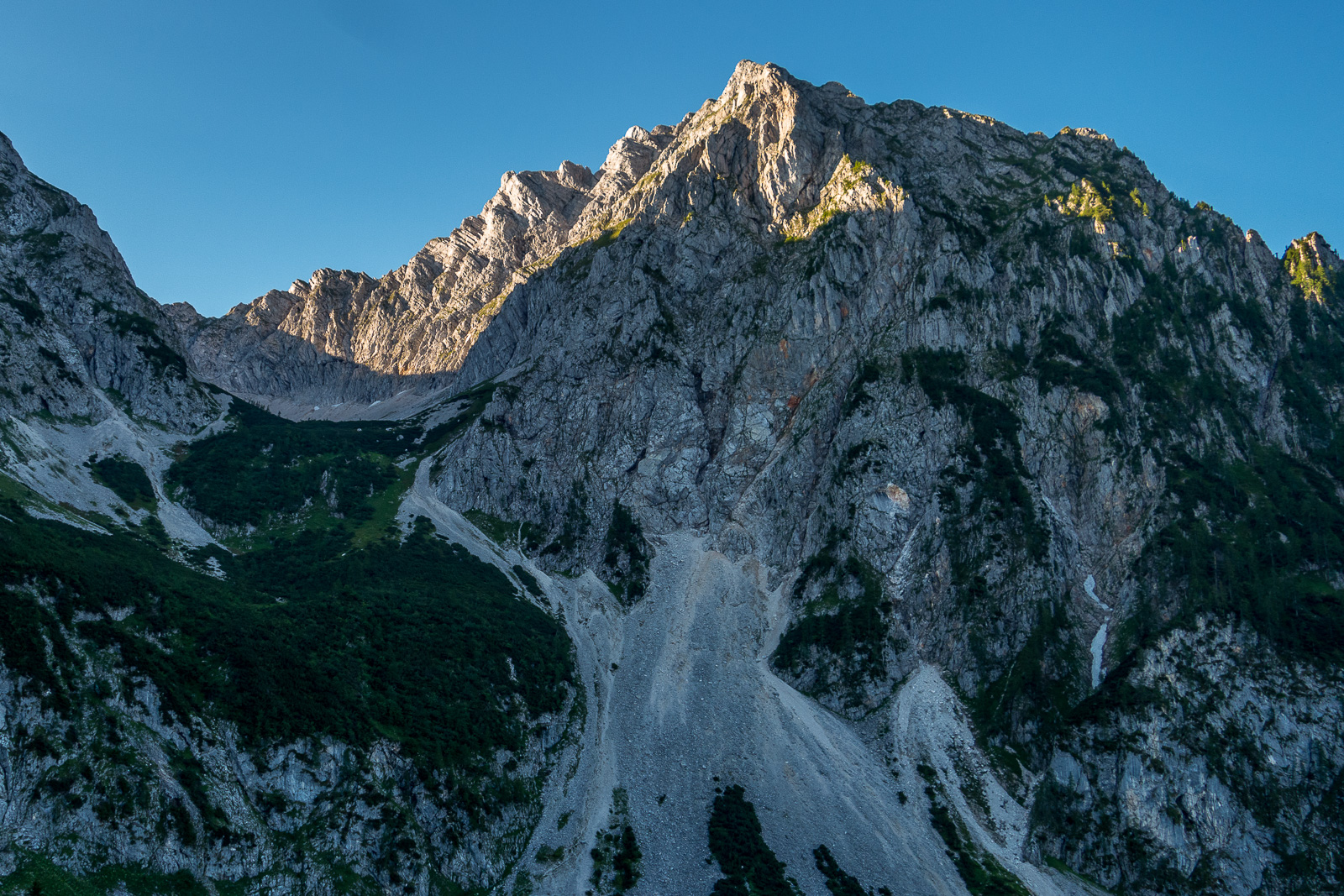 Bergis Tourenblog: Großer Pyhrgas via Bad Haller Steig (2.244m)