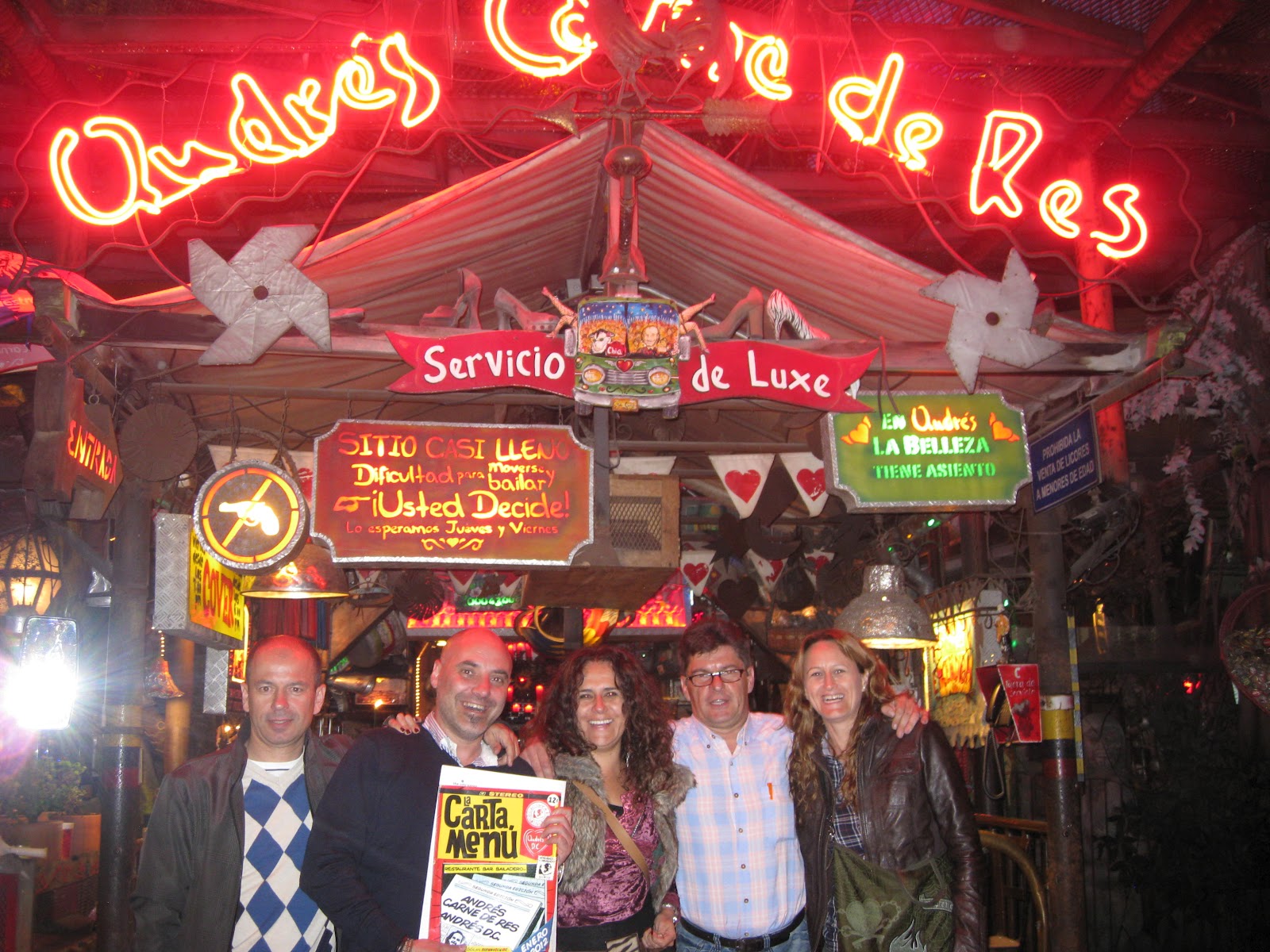 Viajando por..... Colombia!!: Cenando en Andres carne de res -Chia-