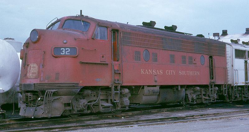 Eddie's Rail Fan Page: Kansas City Southern Railroad EMD F7A unit # 32 ...