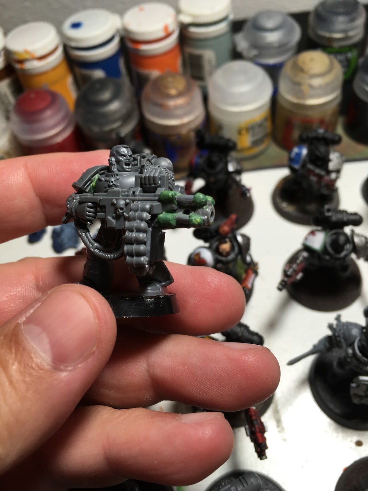 Lou Rollins Miniatures: Deathwatch Frag Cannon Build!!!