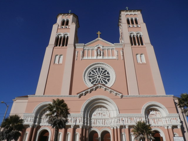 Adventures in Weseland: A Look at St. Anne of the Sunset Church