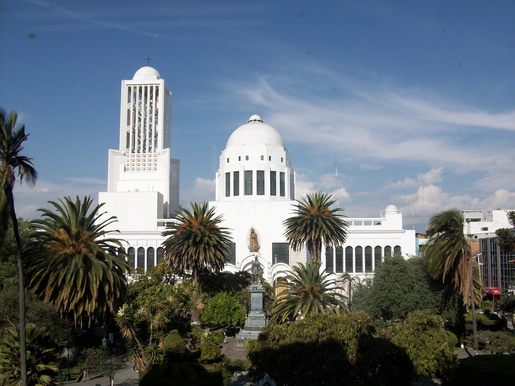 SITIOS MARAVILLOSOS DE AMBATO: LA CATEDRAL