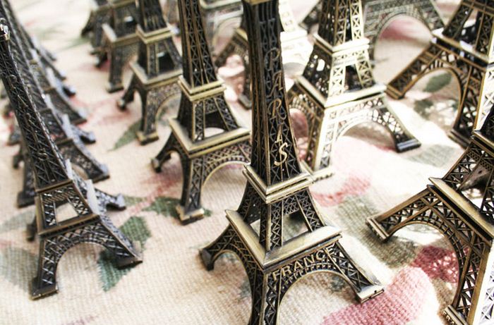 gracias valle craft shop : Eiffel Tower Display set