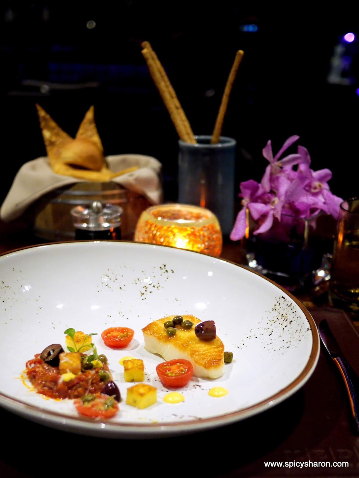 Medici Kitchen & Bar @ Hotel Muse Bangkok Langsuan By MGallery ...